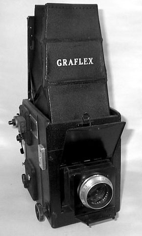 Stereo photos of classic press, view, and large-format SLR cameras